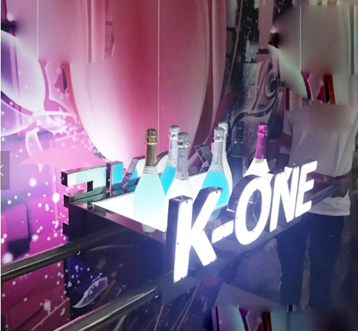 CHARIOT BOTTLE PRESENTER - L.E.D LETTERS