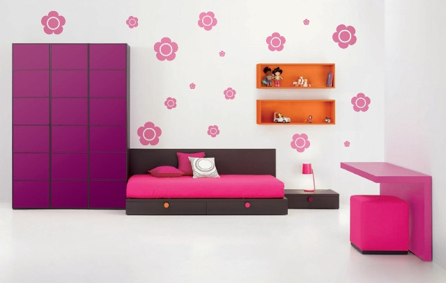 Floating Flower 02 Wall Decals | DecalMyWall.com
