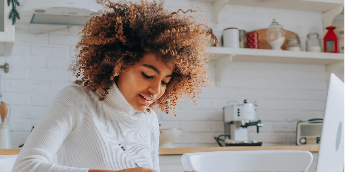 Kinky Curls - Everything We Need To Know - Hair Factory