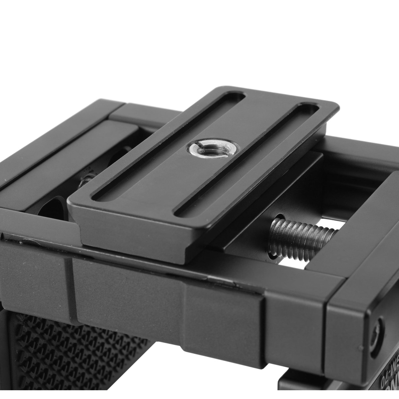 Vanguard Endeavor GM-70 Gun Mount For Shooting Tripods ...