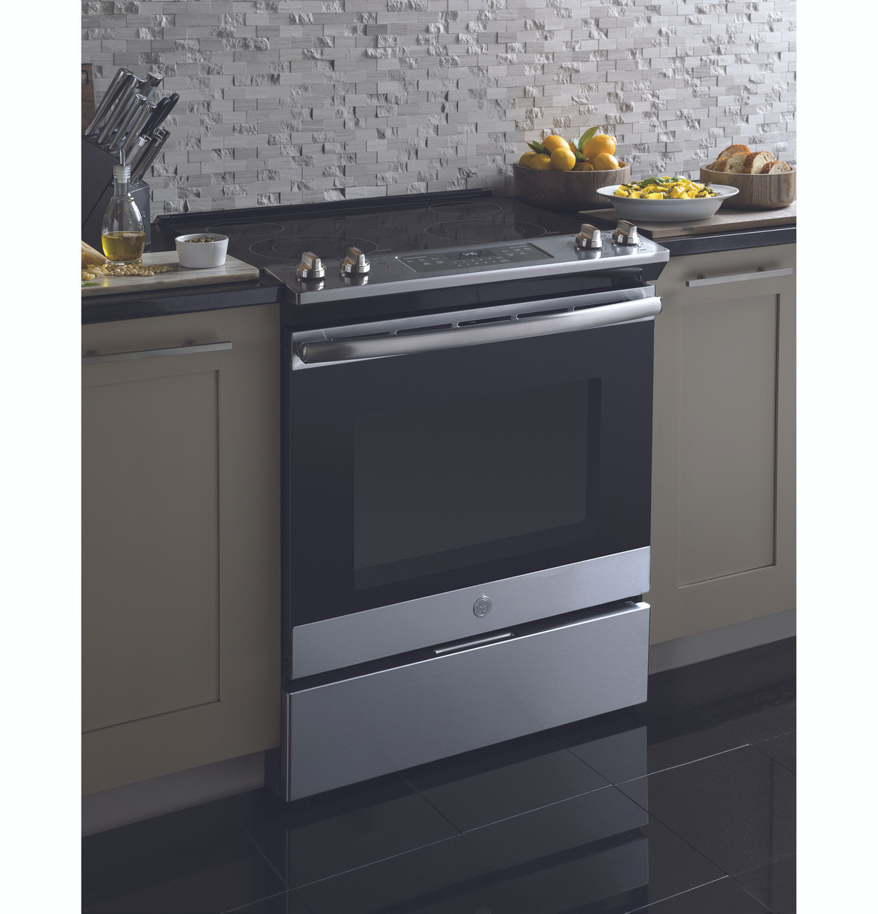 GE JS645SLSS 30" Slide-In Front Control Electric Range with Power Boil ...