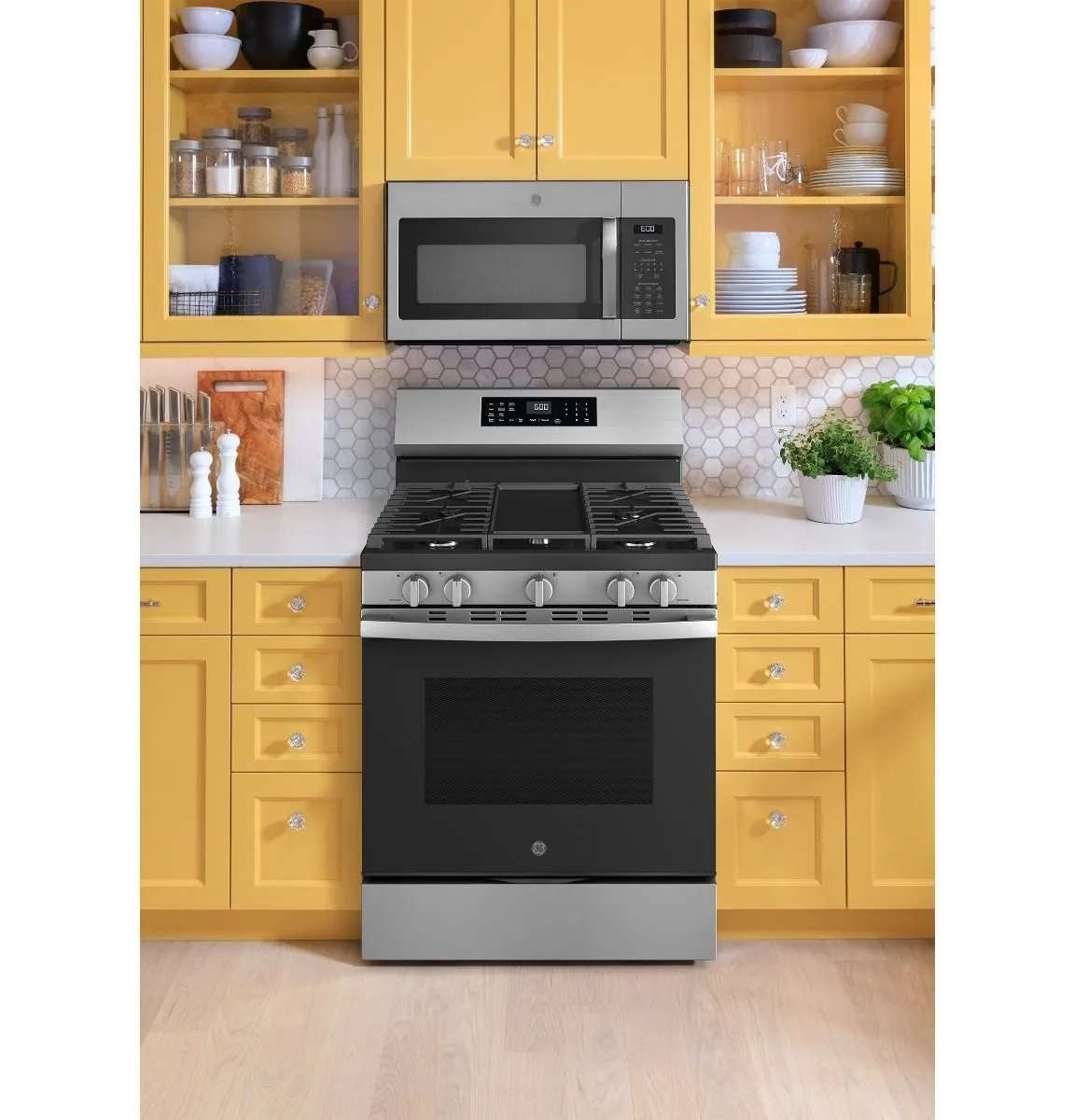 GE GGF600AVSS 30" Free Standing Gas Convection Range with No Preheat ...