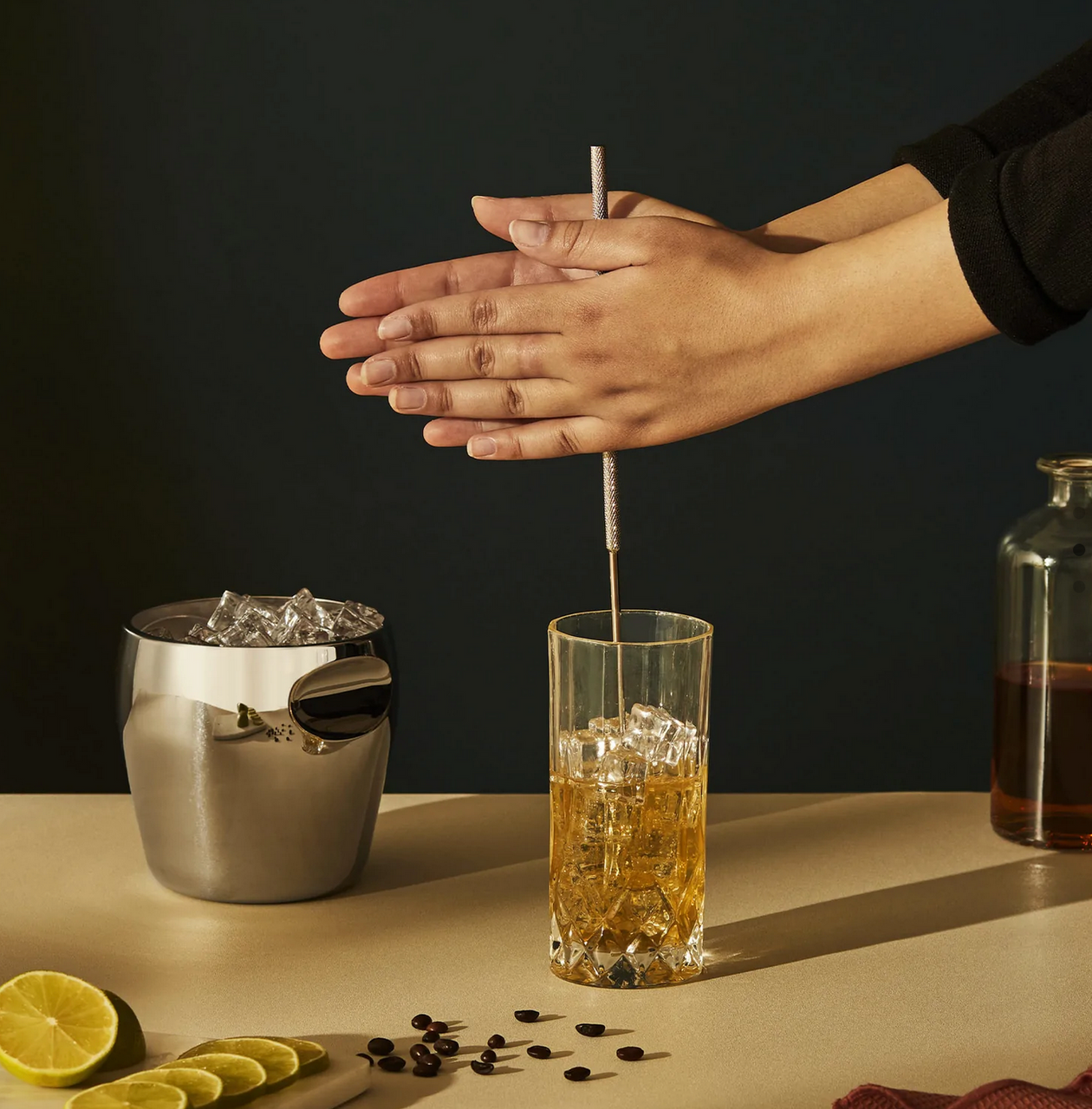 The Tending Box / Stirrer Bâton Lélé