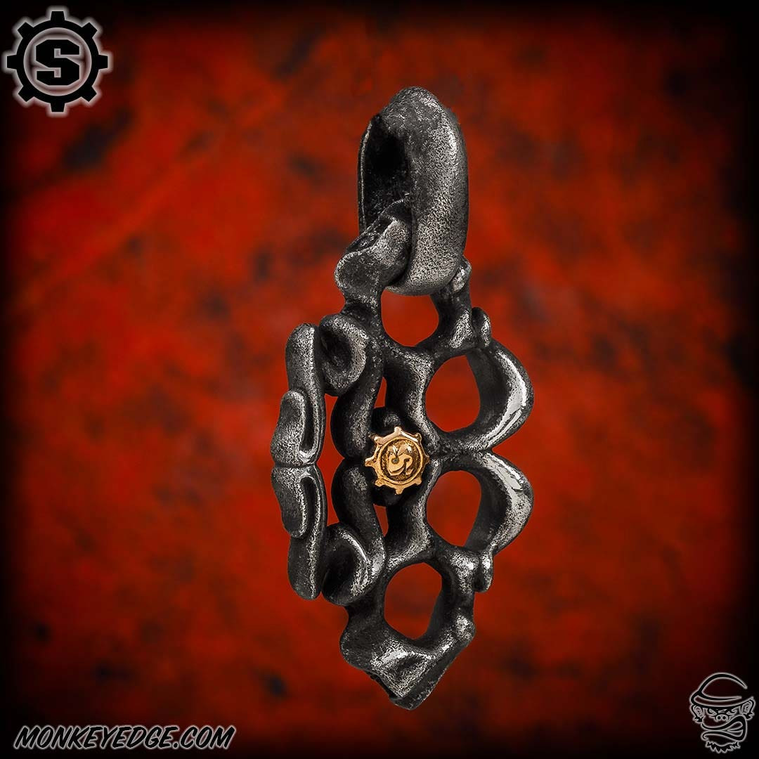 Monkey Edge - Starlingear Pendant: Reaper Knuckles - Silver/Copper Textured