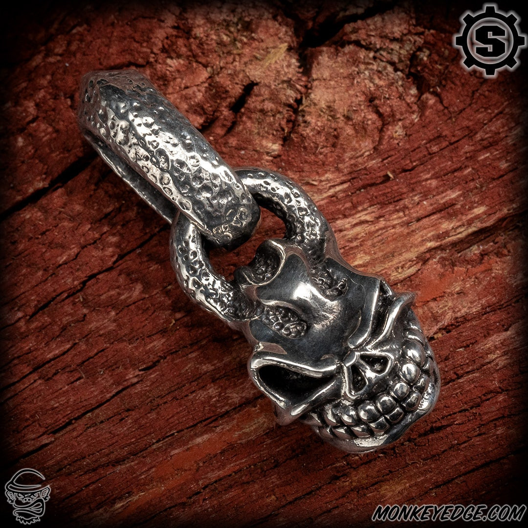 Monkey Edge - Starlingear Pendant: Hot Head Slickster - Silver