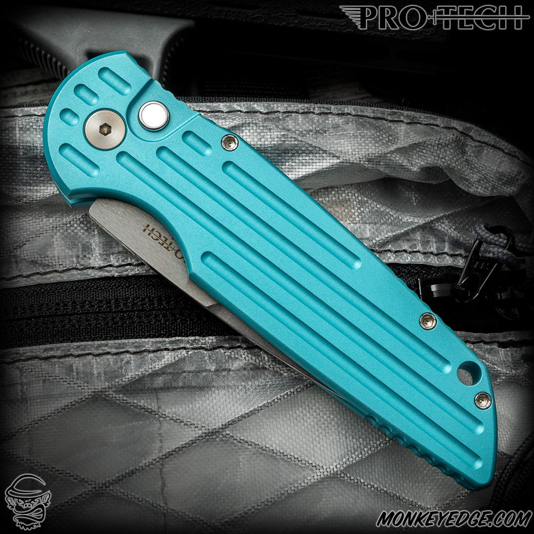 Monkey Edge - Pro-Tech Knives: TR-3 - Two Tone/Tiffany Blue