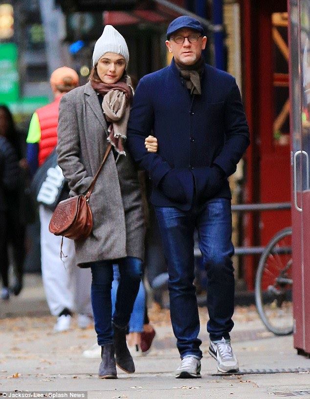 Daniel Craig wearing the MYKITA EARL Eyeglasses - LuxuryEyesite.com