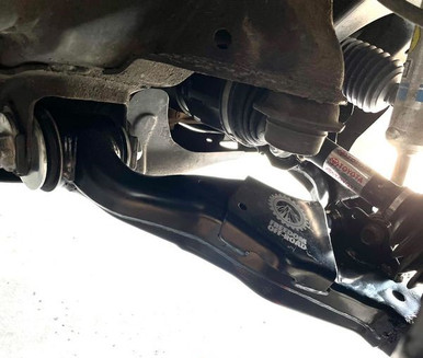 Front Lower Control Arms Non KDSS Applications 10-24 4Runner 11-14 FJ ...