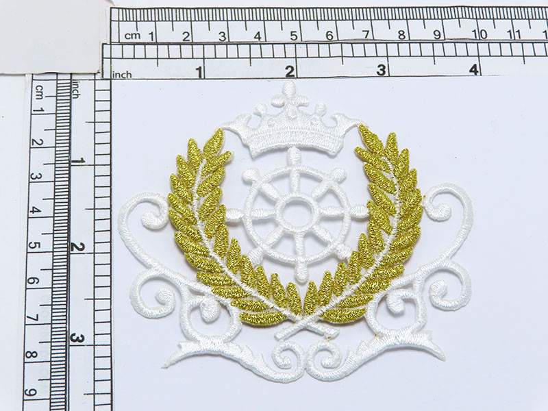 Ships Wheel in Laurel Wreath & Scroll White Iron On Applique ...