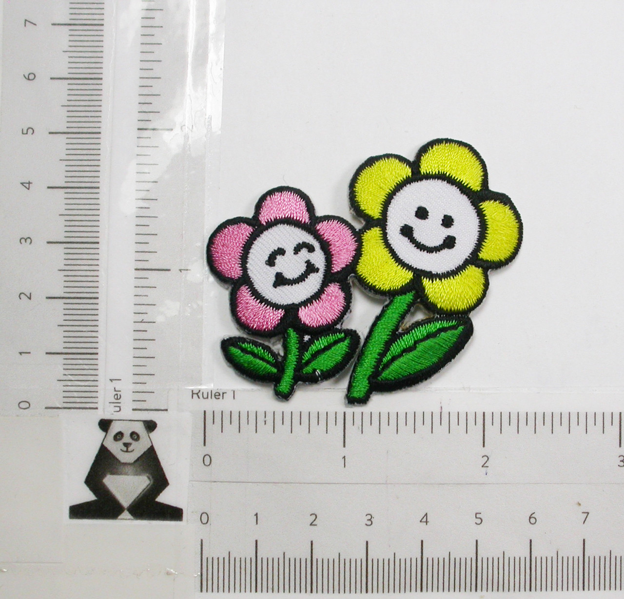 Daisy Smiley - Patchwork Panda Trims