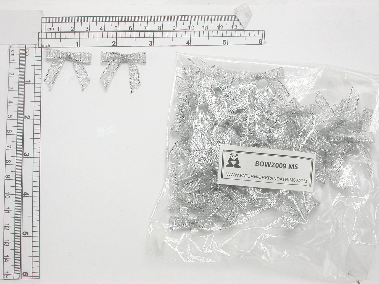Mini Silver Bow Metallic Lurex 50 Pieces 1 1/4" x 1 1/8" (32mm x 28.5mm ...