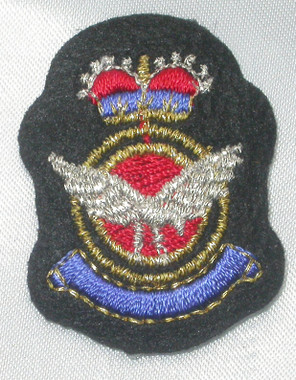 Crest Silver Eagle & Crown - Patchwork Panda Trims