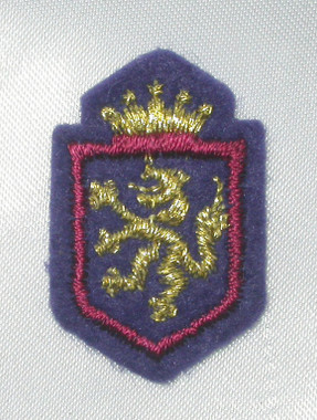 Crest Golden Lion - Patchwork Panda Trims