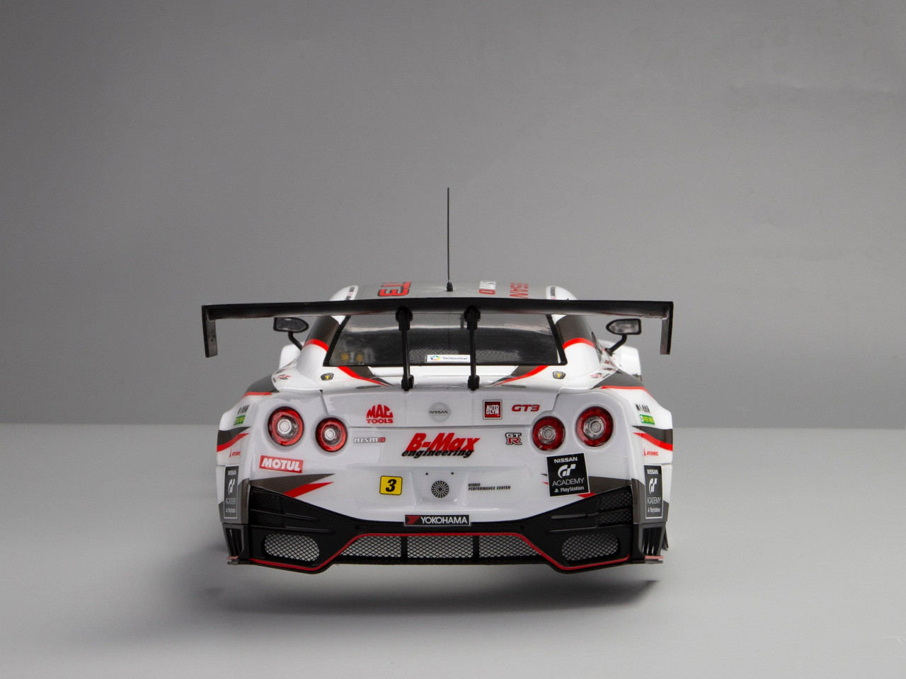 48664 Killerbody 1/10 B-MAX NDDP GT-R R-35