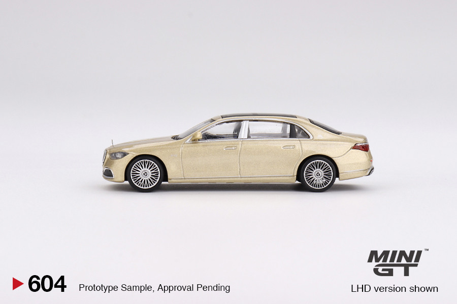 Mini GT Mercedes-Maybach S680 Champagne Metallic