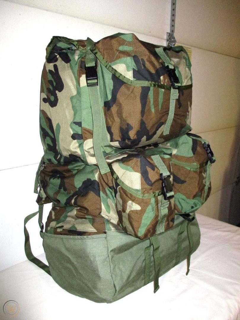 Used GI WOODLAND CREWMAN'S EQUIPMENT BAG RUCKSACK BACKPACK
