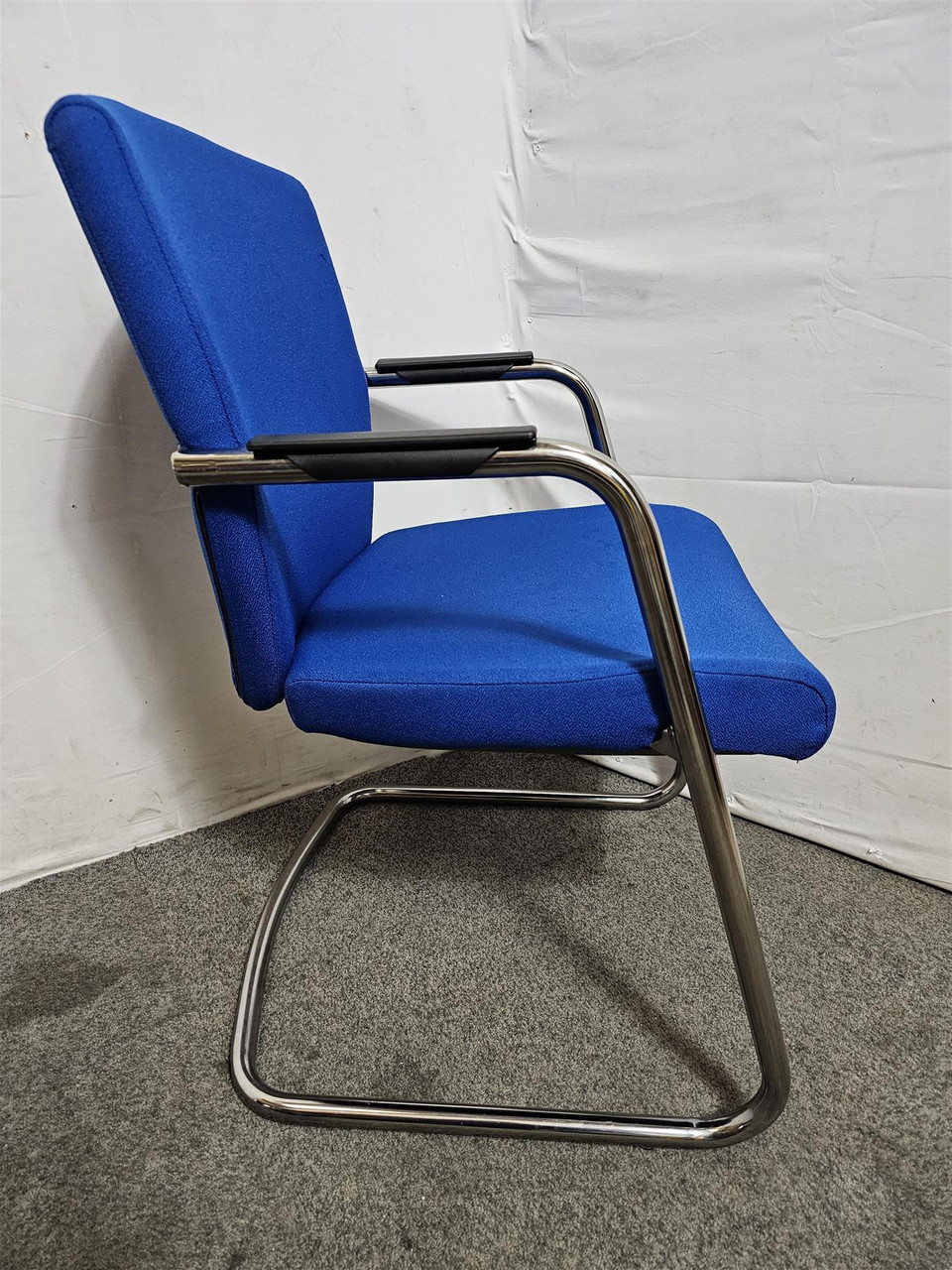 Pledge Blue And Chrome Chairs (1EA-428-F4E) - TRACOuk