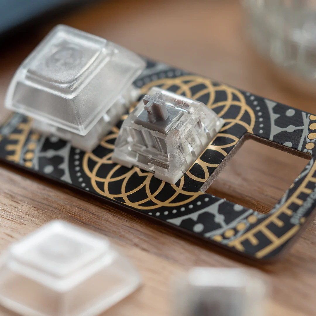 Pimoroni Keybow Kit (3-key) – Clicky keys | PIM450