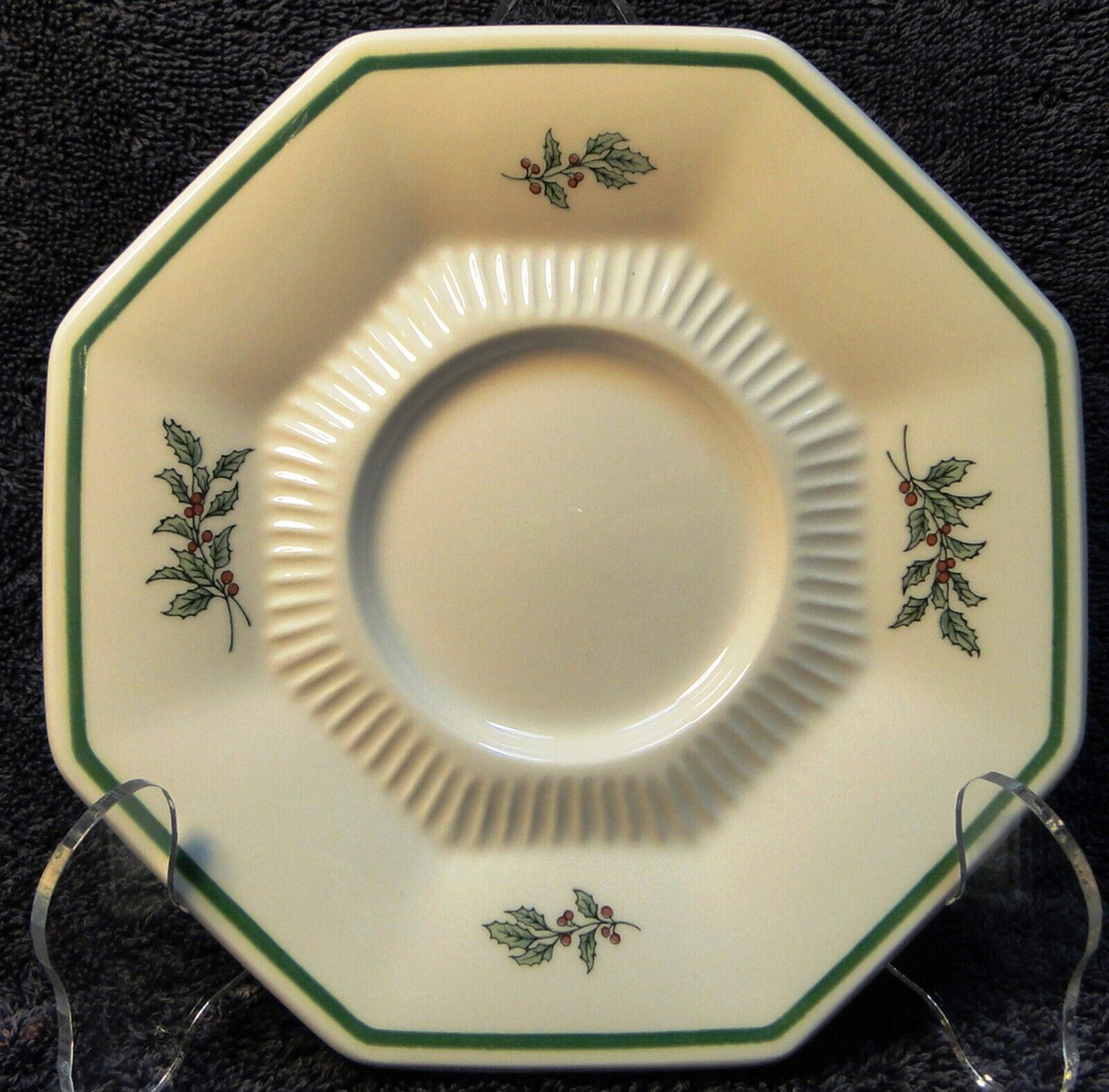 Nikko Christmastime Saucers Christmas Tree Japan Holly Set of 2 ...