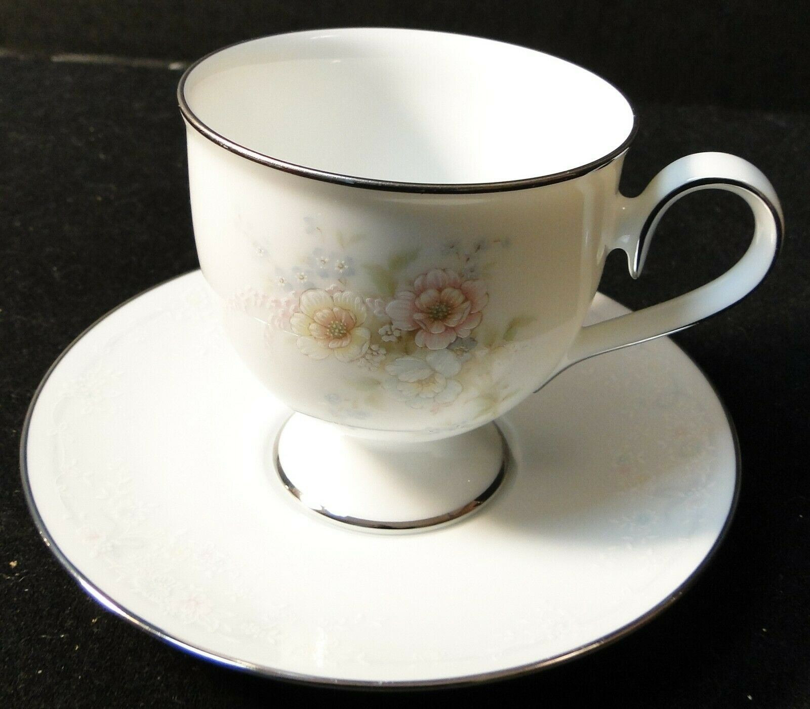 Noritake Ireland Anticipation Tea Cup Saucer Sets 2963 2 | DR Vintage ...