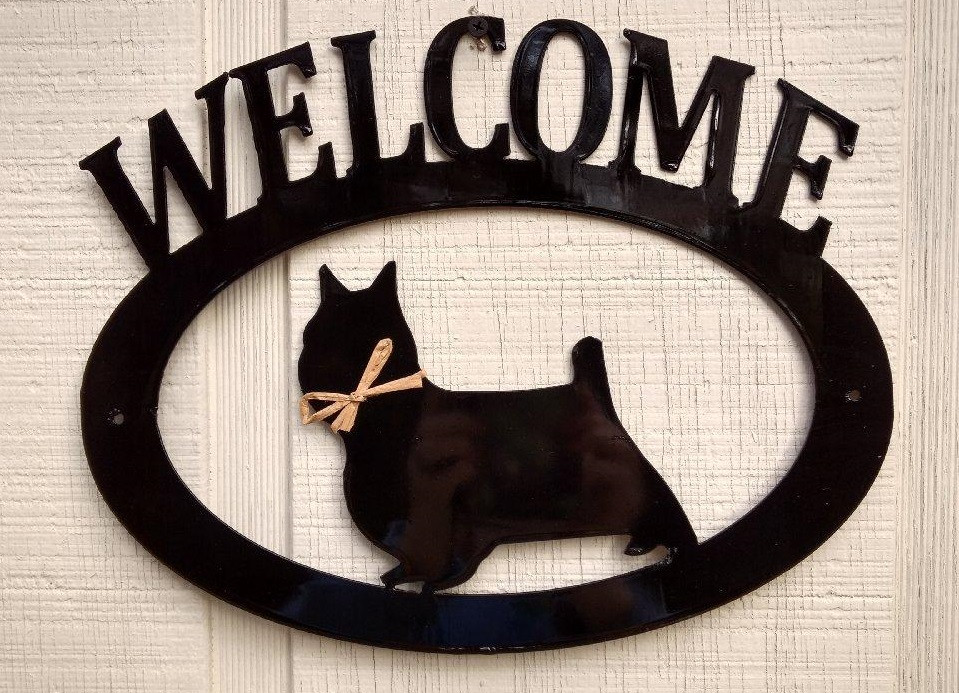 Yorkshire Terrier Welcome Sign - The Lazy Scroll