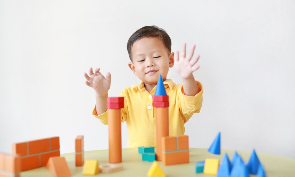 5 Reasons Parents Should Encourage Play in Children - Little Obsessed