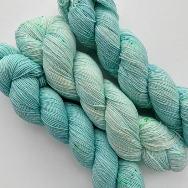 Qing Sock Nassau - Simply Socks Yarn Company