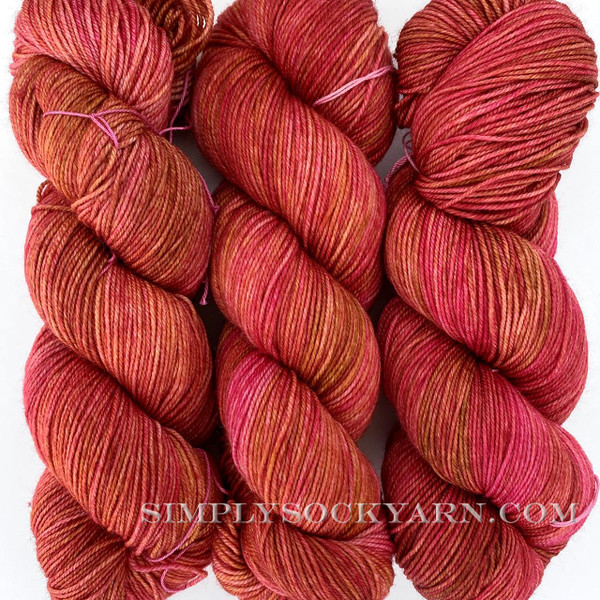 MT Twist Lt Strawberry Fade - Simply Socks Yarn Company