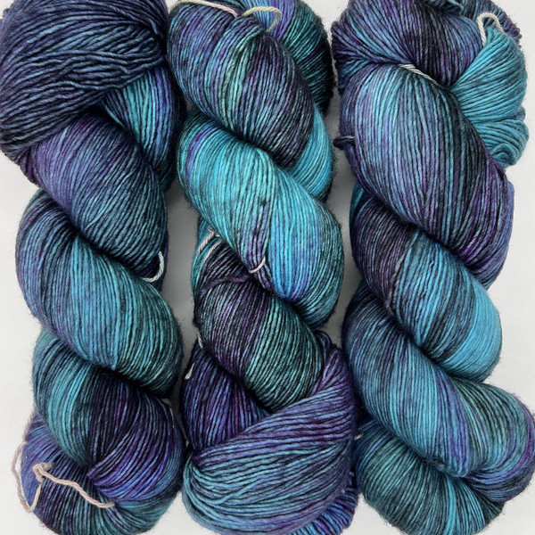 MT Merino Light Twi Skinny Dip - Simply Socks Yarn Company