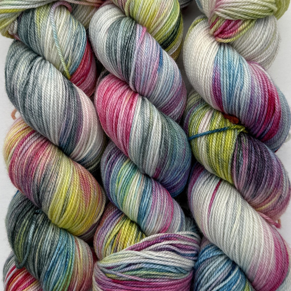 DIC SC Passion Flower - Simply Socks Yarn Company