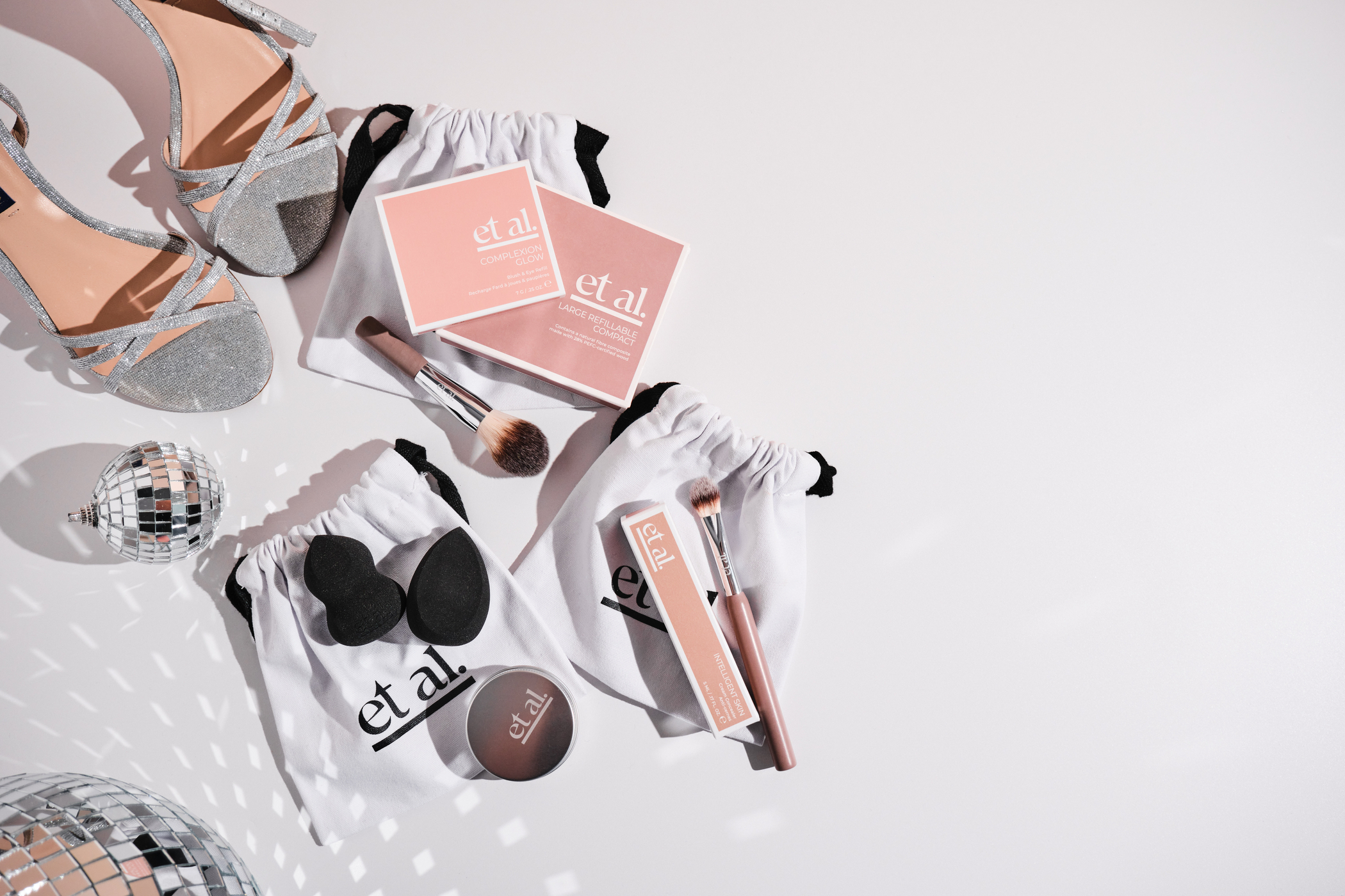 et al | The makeup that does more.