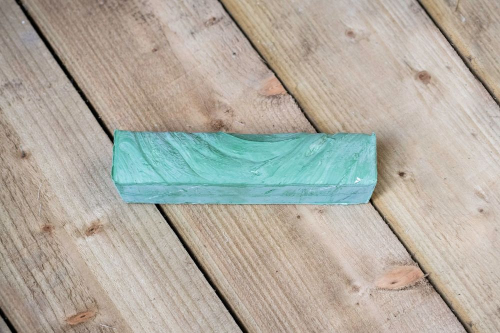 Green Compound - Richard Ash Horseshoes Limited