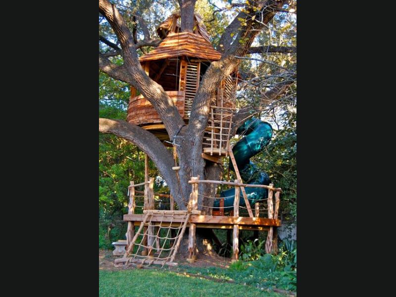 16 Experts Reveal 27 "Must Have" Treehouse Features - The Knobs Company