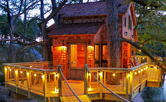 16 Experts Reveal 27 "Must Have" Treehouse Features - The Knobs Company