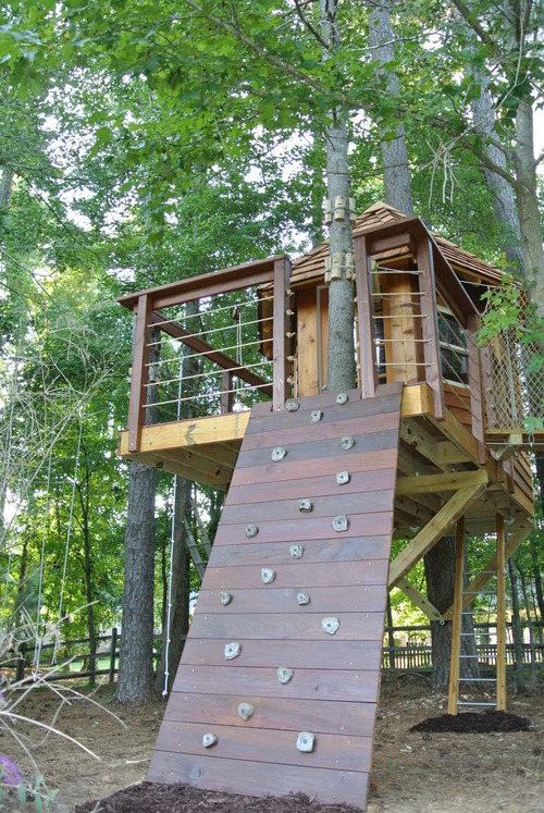 16 Experts Reveal 27 "Must Have" Treehouse Features - The Knobs Company