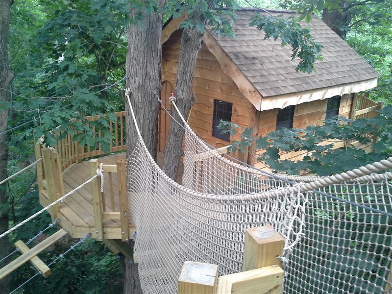 16 Experts Reveal 27 "Must Have" Treehouse Features - The Knobs Company