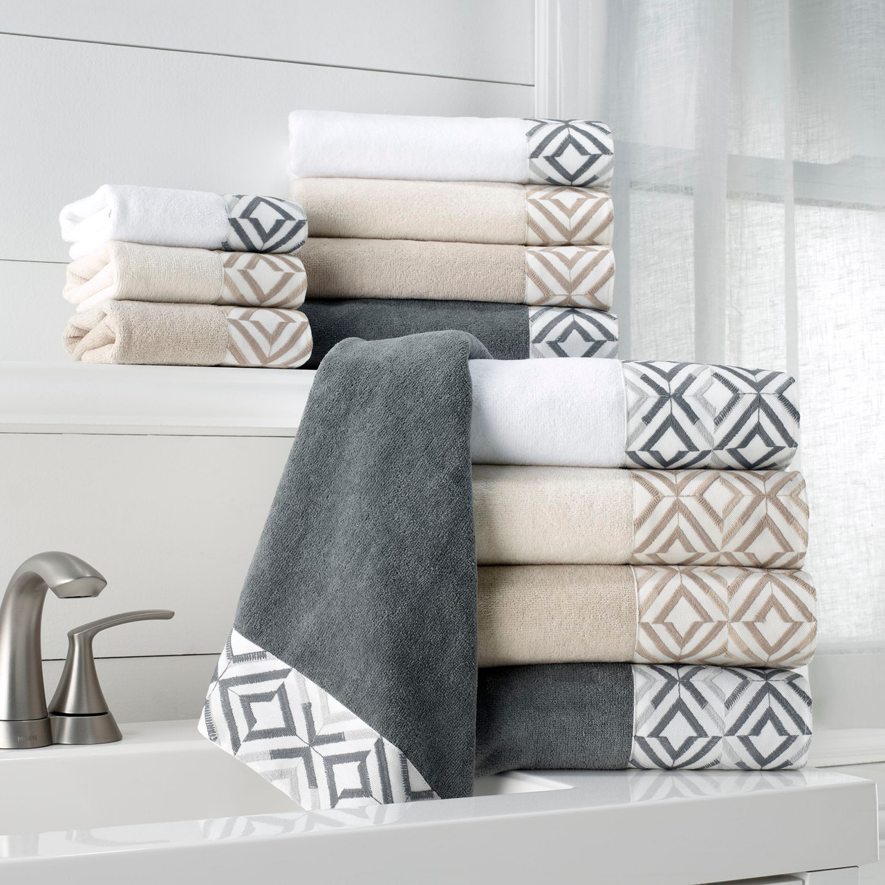 Harlow Towel Collection - Avanti Linens