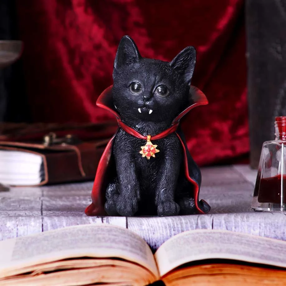 Cat Figurine - Count Catula - Uncle Festers