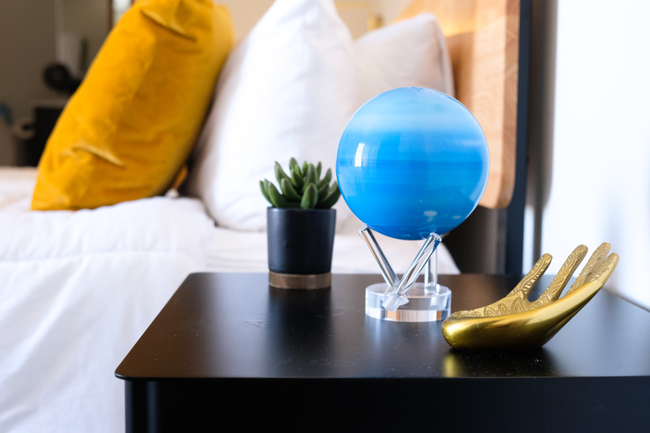 MOVA® Rotating Globes