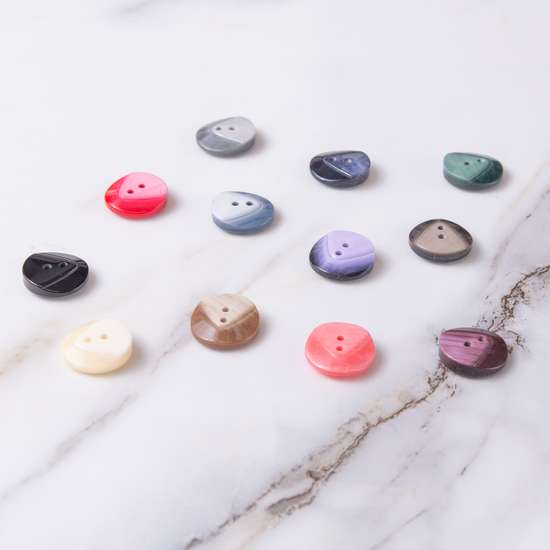 Plastic 2 Hole Button (20mm) - Two-Tone Fleck Groove
