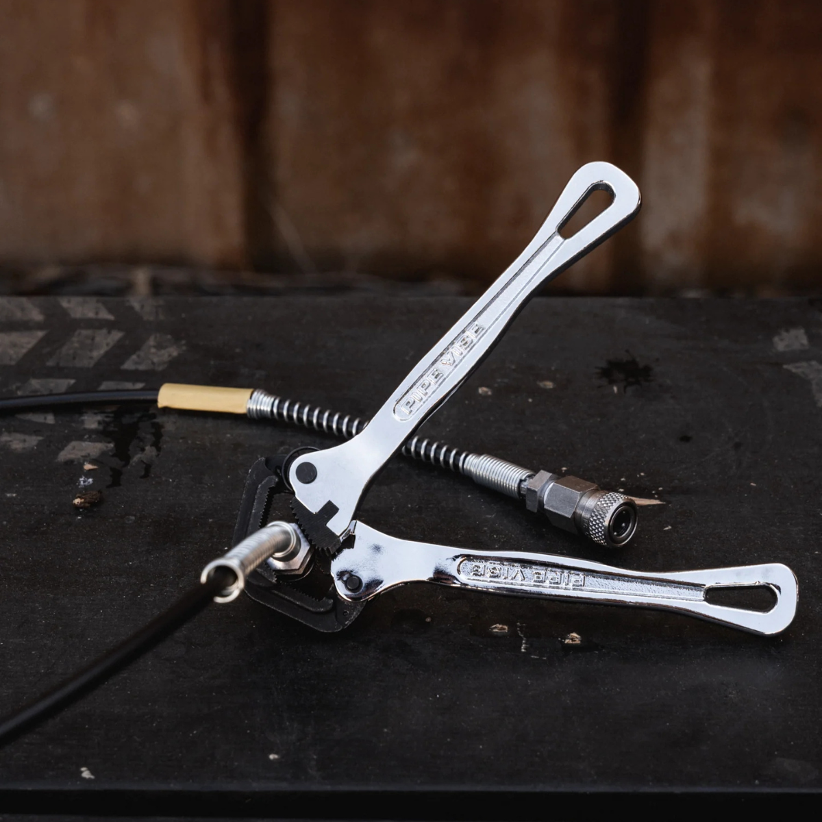 SW127-14 Pipe Vise SW127-14 Micro 5 | Compact 5-Head Chain Vise for ...