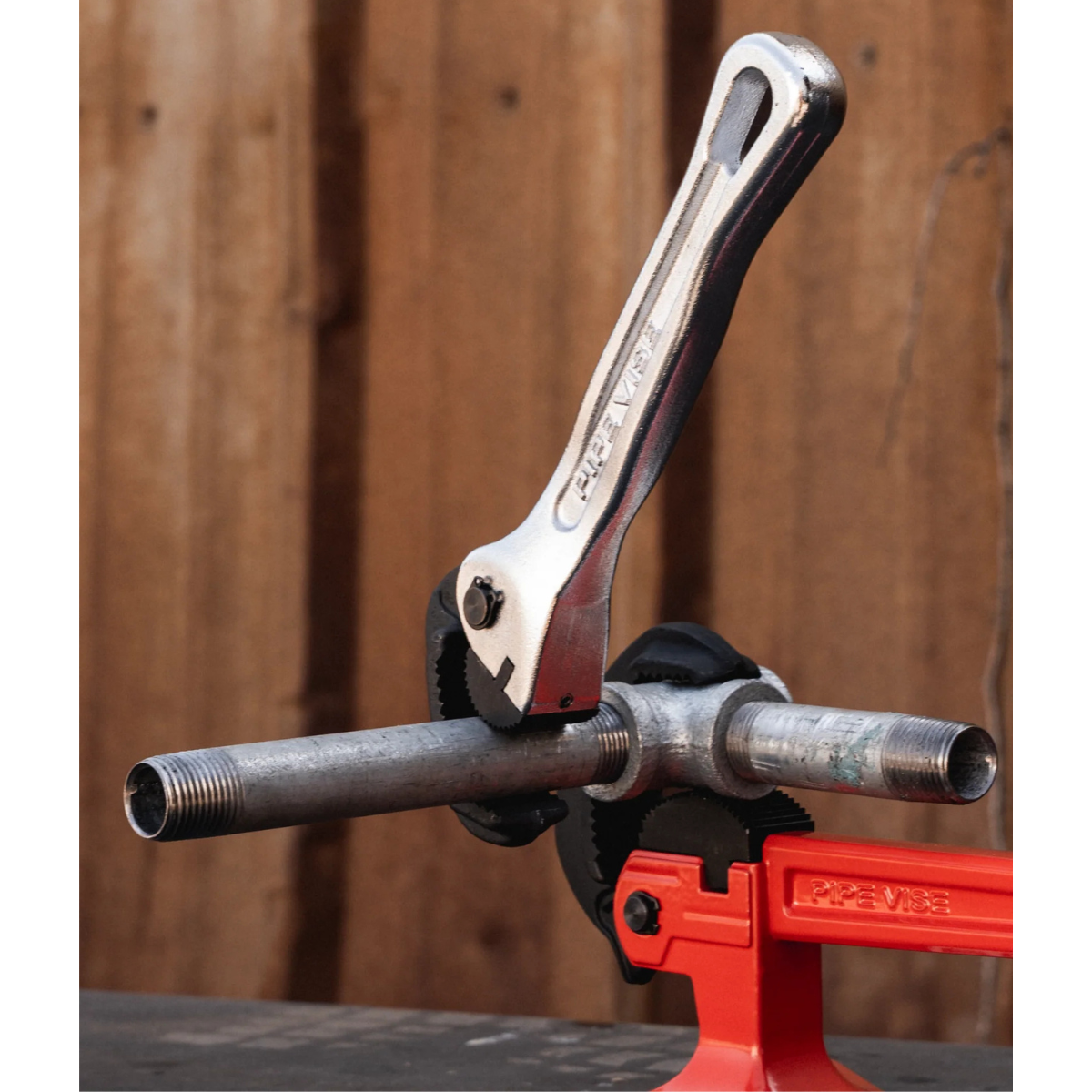 SW7-1 Pipe Vise Amigo Steel Chain Vise – 1" Capacity