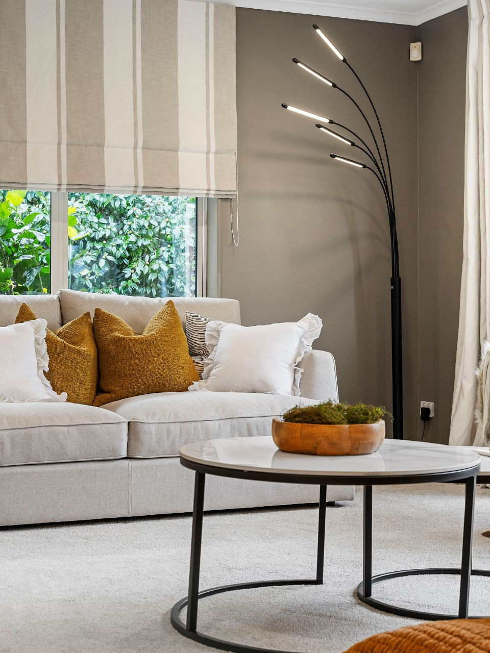 Folio LED Floor Lamp Black | Lighting Direct