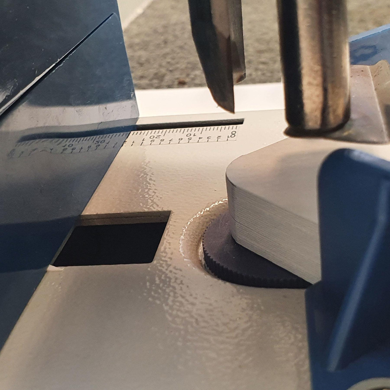 Heavy Duty Corner Rounder 10mm - Galaxy Print Finishing