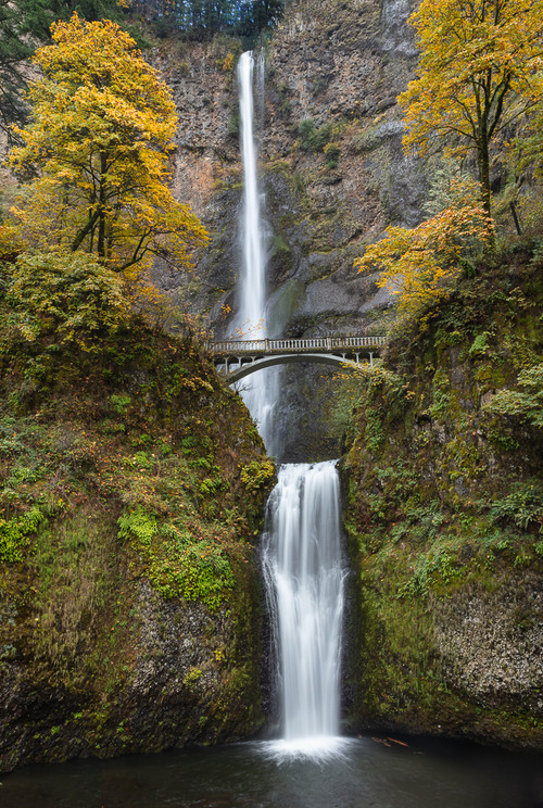 Autumn at Multnomah Falls - Vern Clevenger Photography
