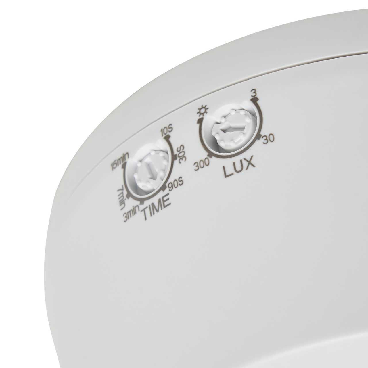 Zink Ceta Surface-Mounted PIR Sensor White 30m | Lightbulbs Direct