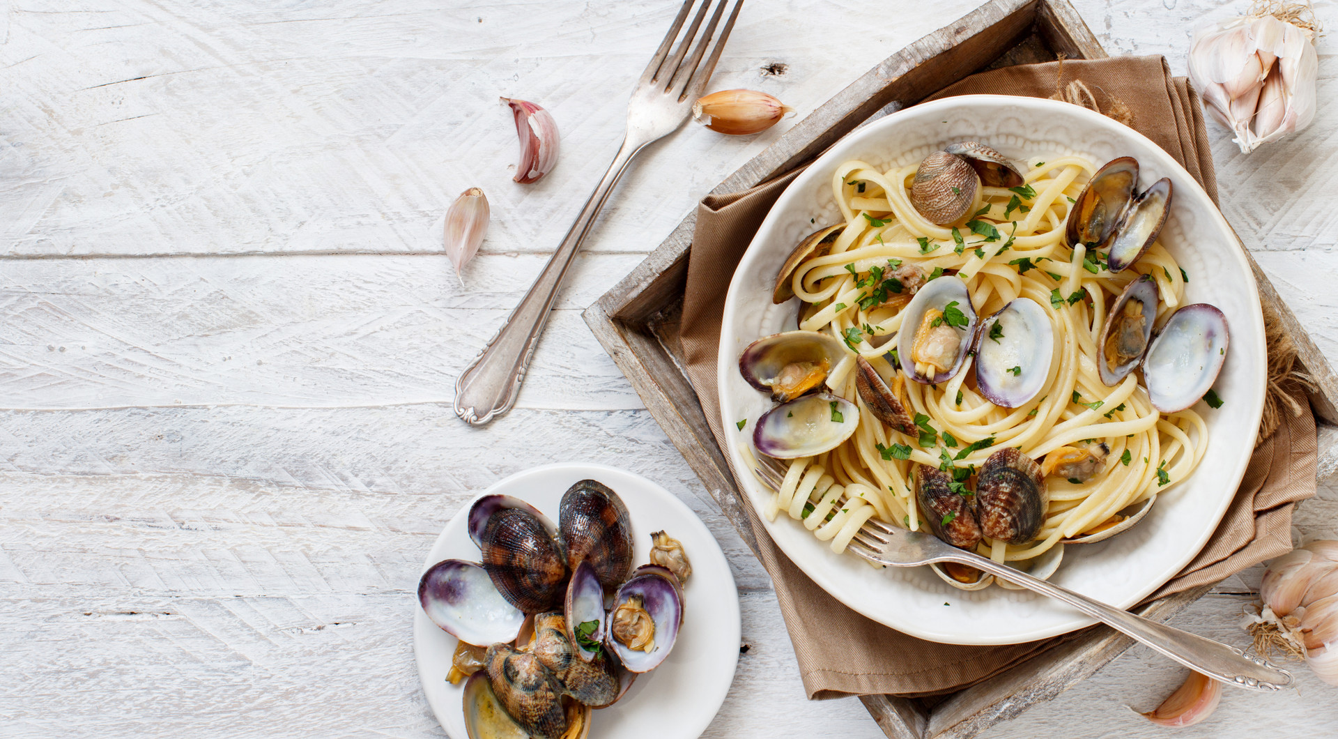 Lemon Garlic Linguine with Clams - Con' Olio Oils & Vinegars