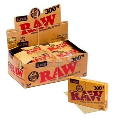 RAW CLASSIC ROLLING PAPERS 300'S 1 1/4 - RYO Distribution