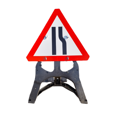 Start Traffic 750mm Road Narrows Right, QuickFit Endura Sign - Honey ...