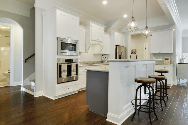 10 X 10 Kitchens - RTA Cabinet Warehouse